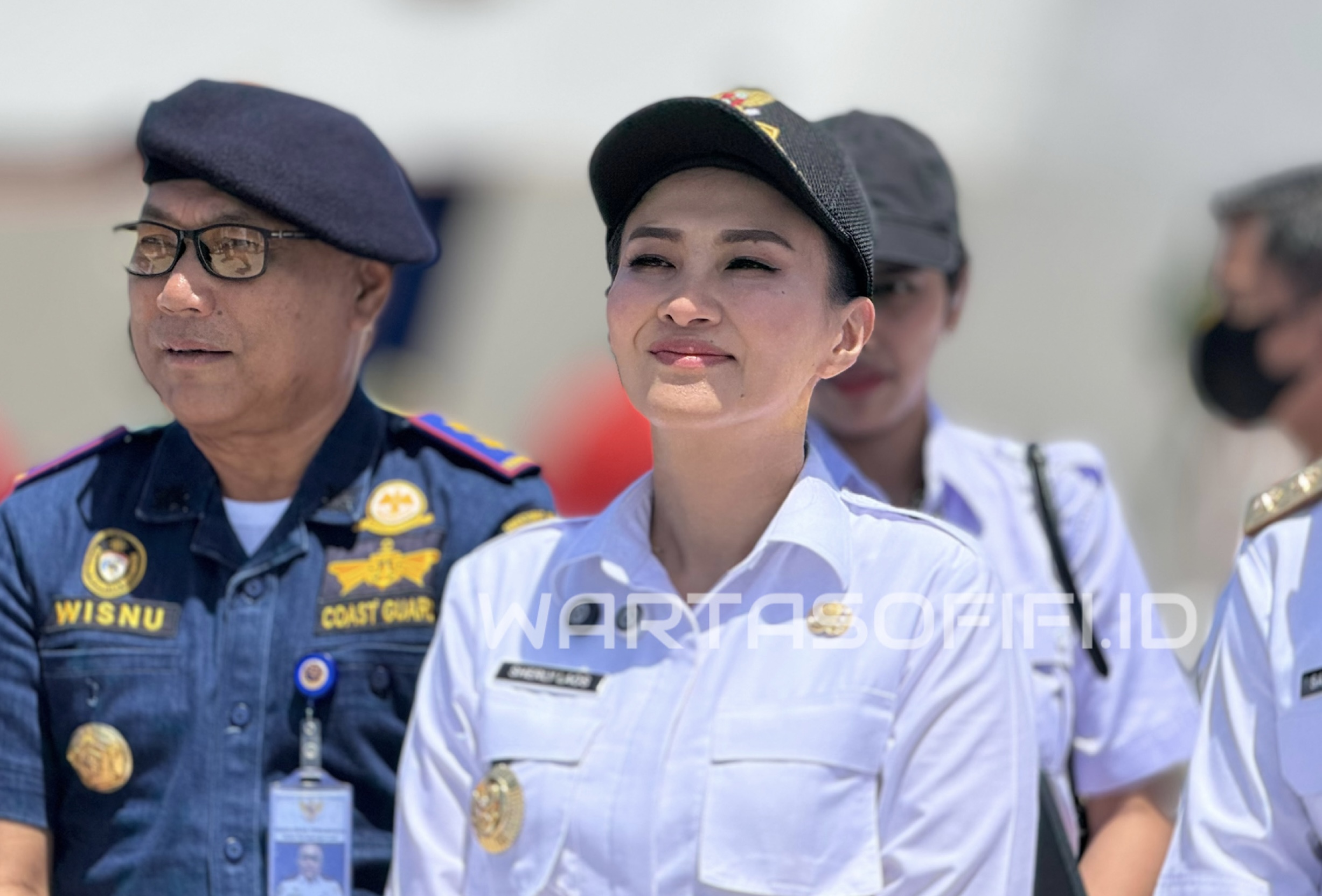 Membangun dari Pinggiran, Menyambungkan dari Tengah: Strategi Gubernur ...